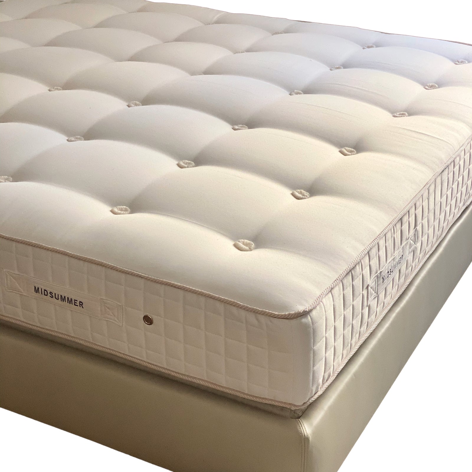 Luxury and Modern Bedroom Furniture | Maison Territo
