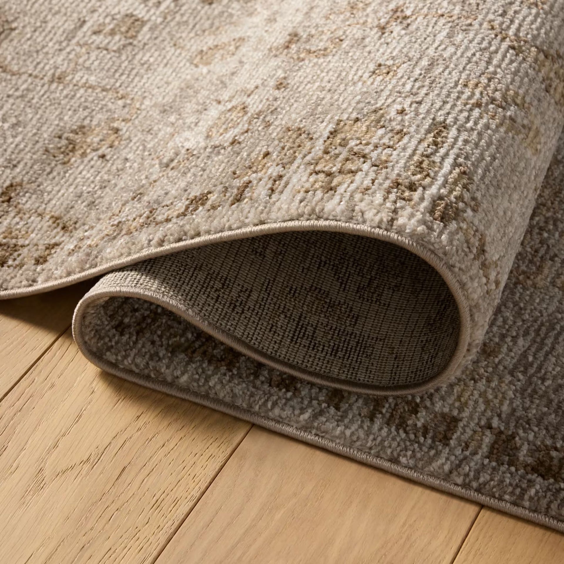 Sandra rug by Joon Loloi | Maison Territo