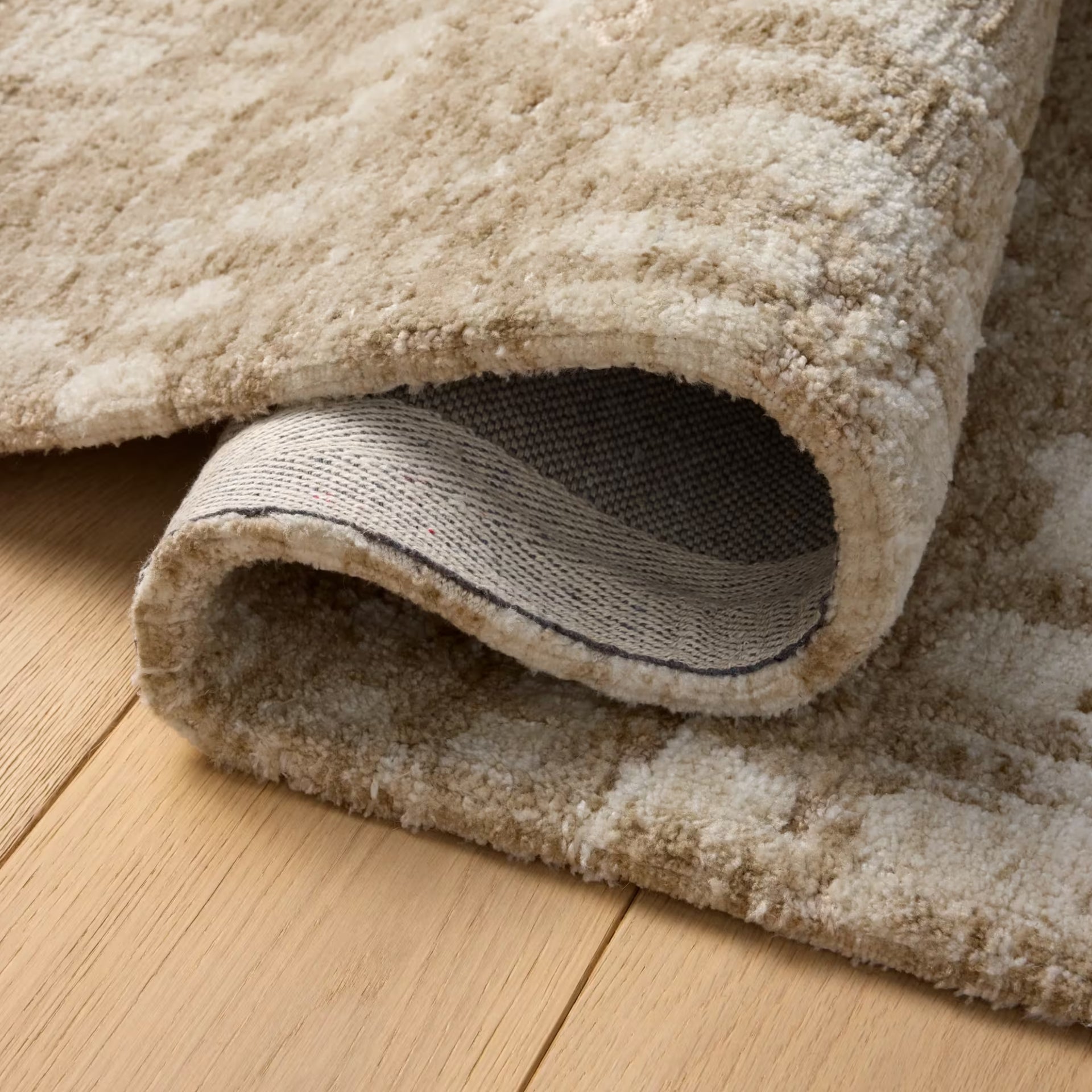 Tapis Wilshire de Joon Loloi | Maison Territo